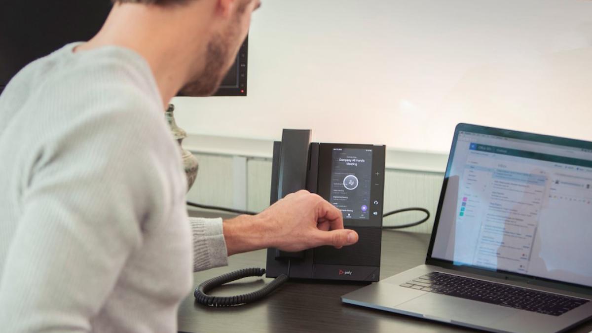 Products & Solutions, Remote and Smarter Working- Desk Phones for The ...